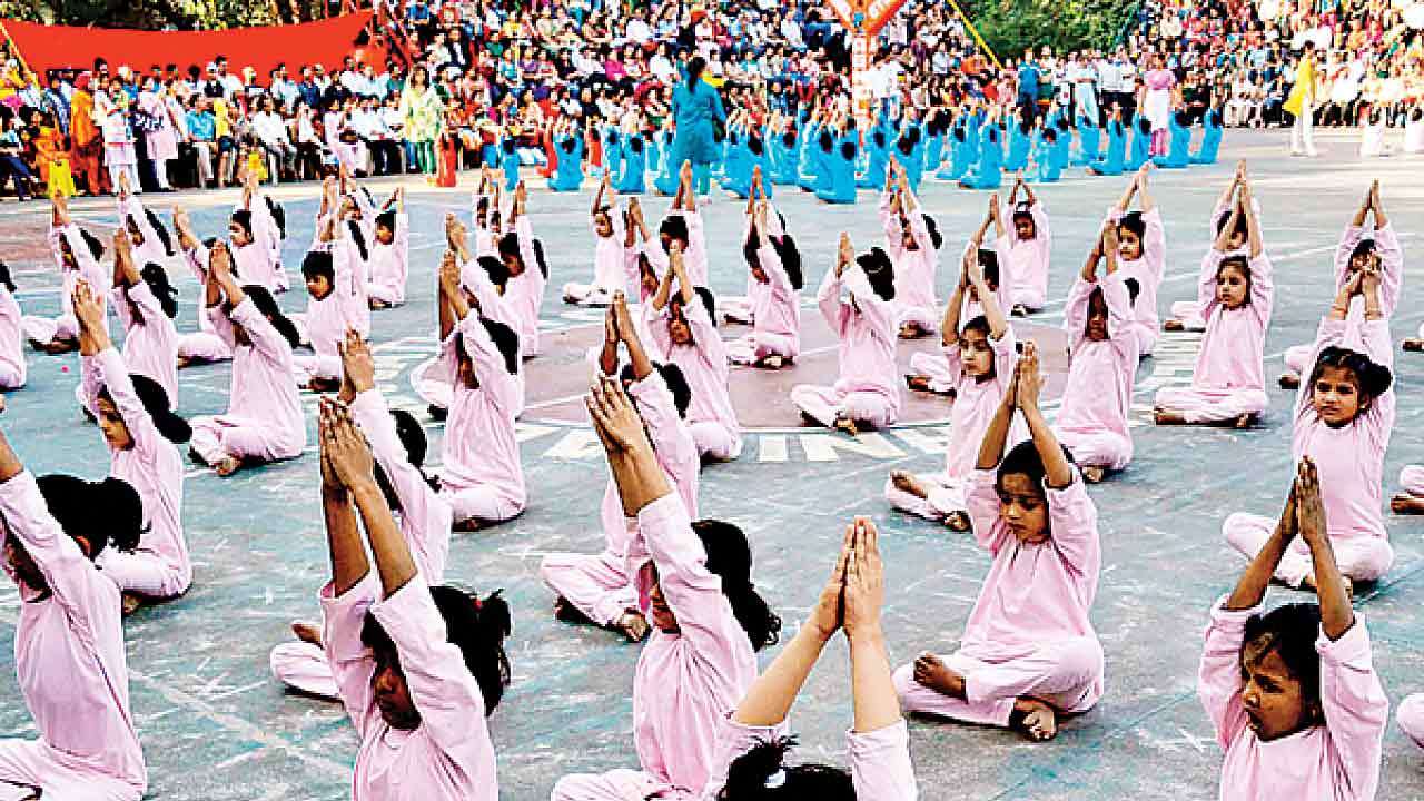 Gujarat: School set to perform garba, yoga for Bal Rath Yatra