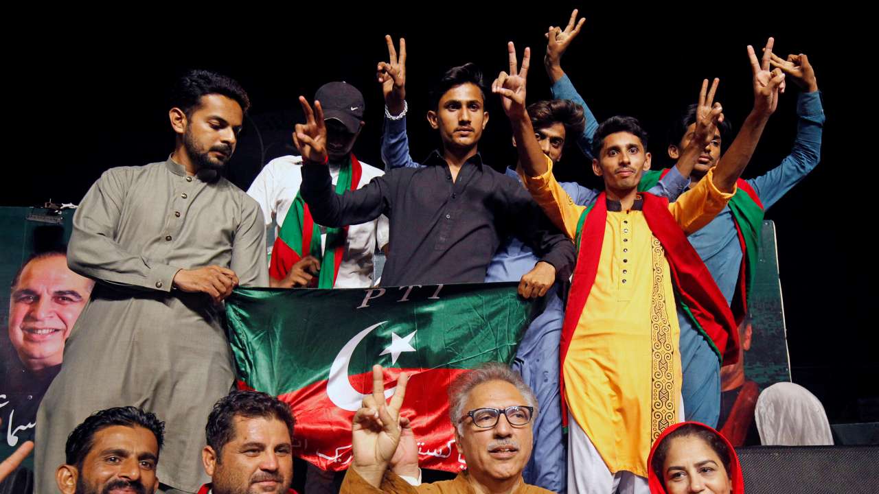 Fearful for decades, Pakistan's main parties now openly campaign in Karachi