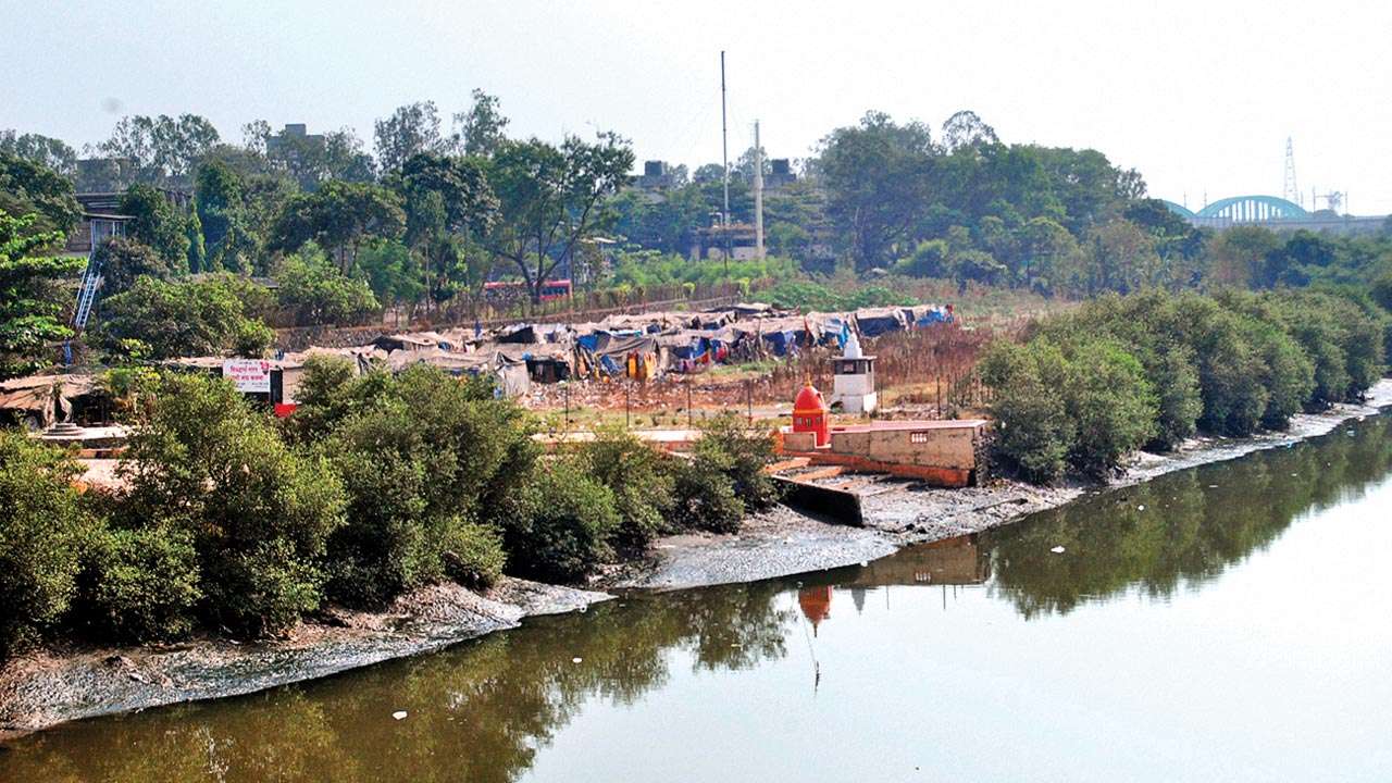 Thane Municipal Corporation to stop dumping of debris at waterfronts