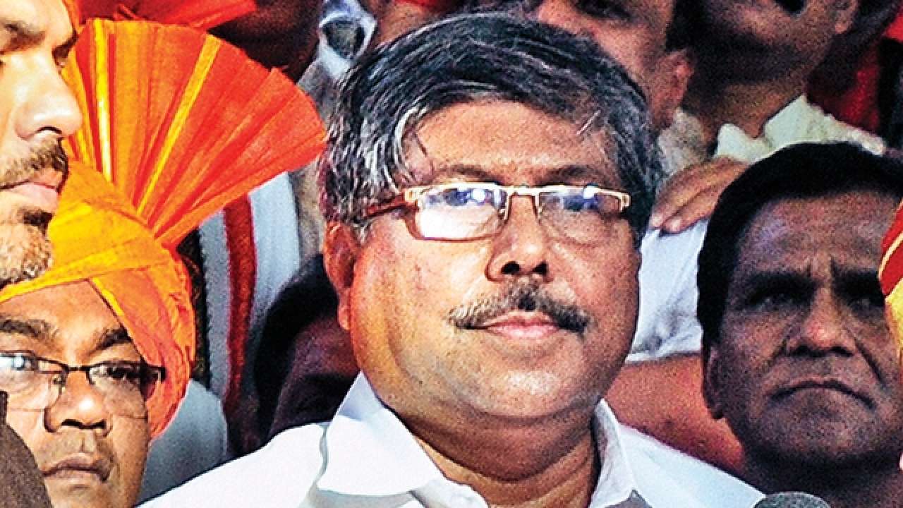 Cabinet sub-committe led by Chandrakant Patil calls on OBC commission ...