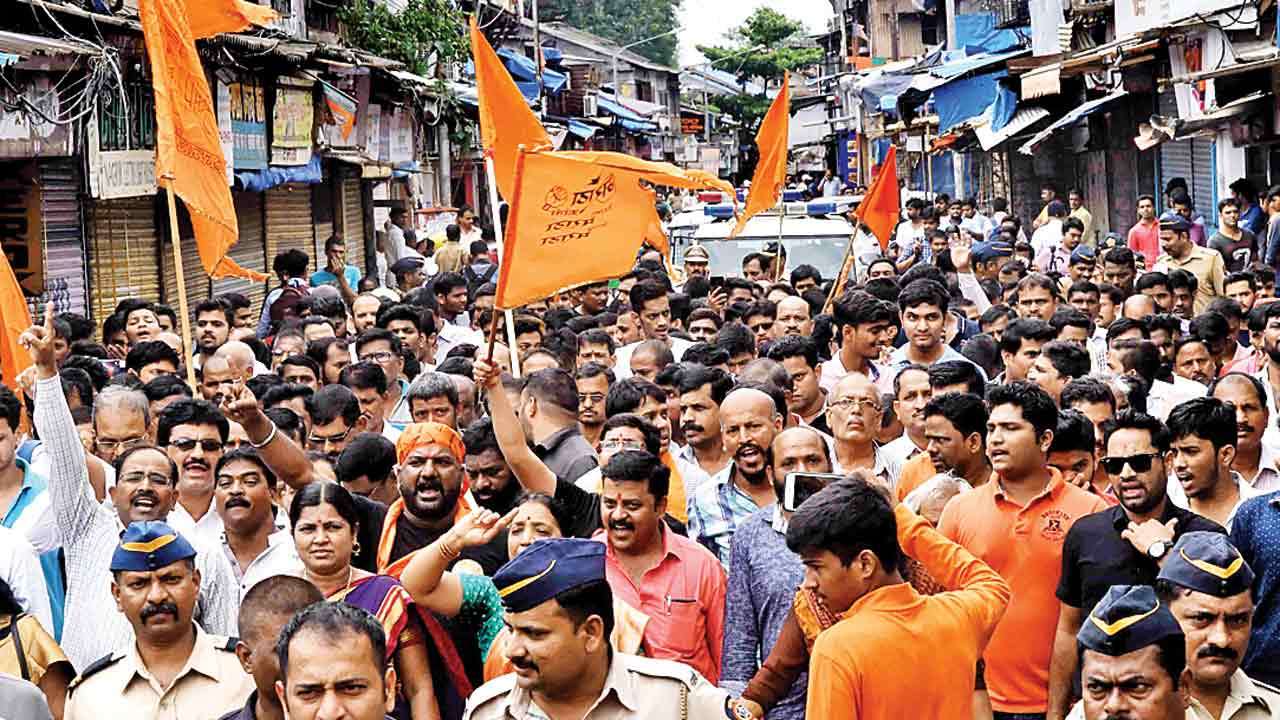 Maratha Kranti Morcha: Will not pay taxes till we get reservations ...