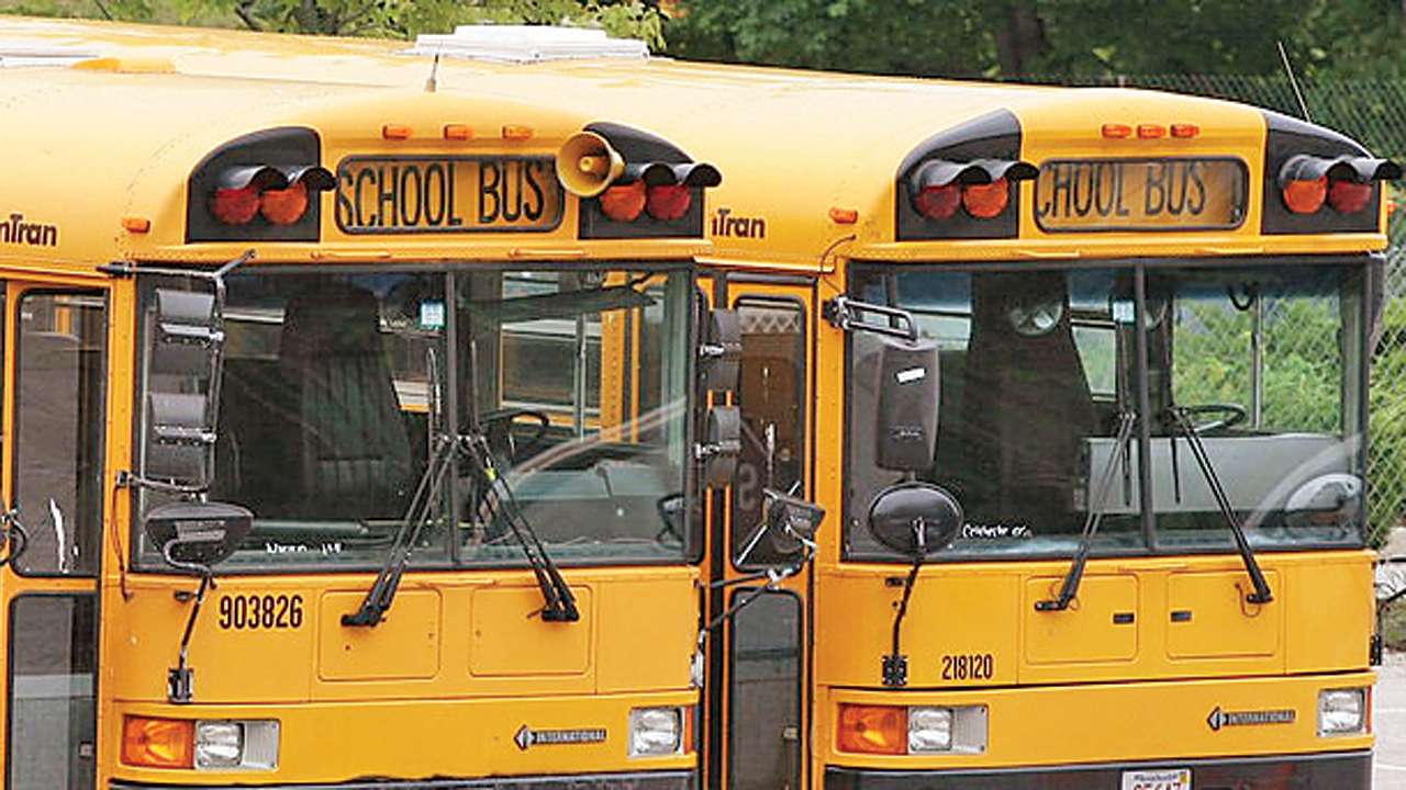 Dindoshi Sessions court tells man to pay Rs 10,000 towards kids ...