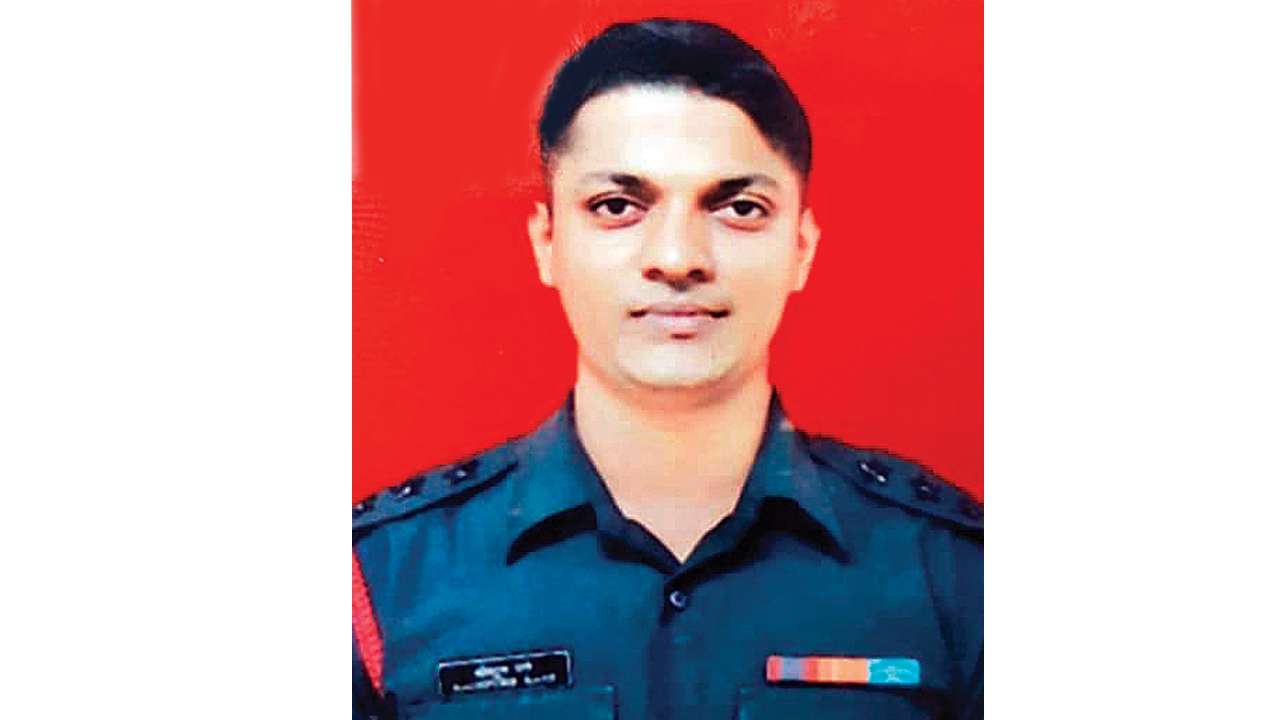 Major among four soldiers killed in Jammu and Kashmir