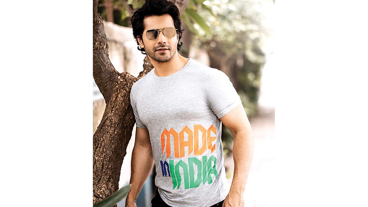 Varun Dhawan promotes Indian fabrics this Independence Day
