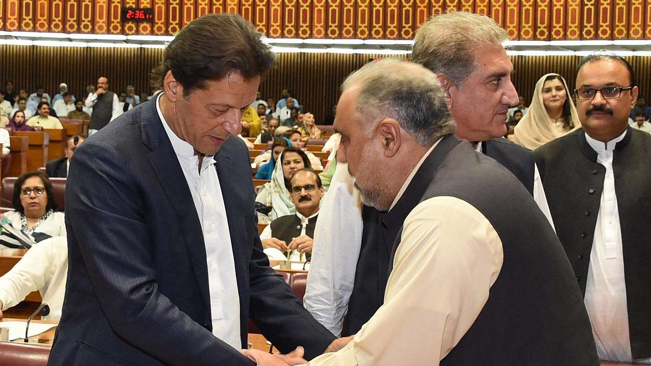 Imran Khan, Shehbaz Sharif file nomination papers for Pakistan PM poll