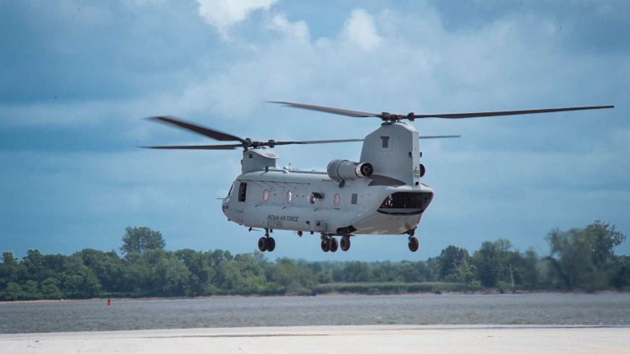 India gets another set of Chinook, world's most advanced multi-mission ...