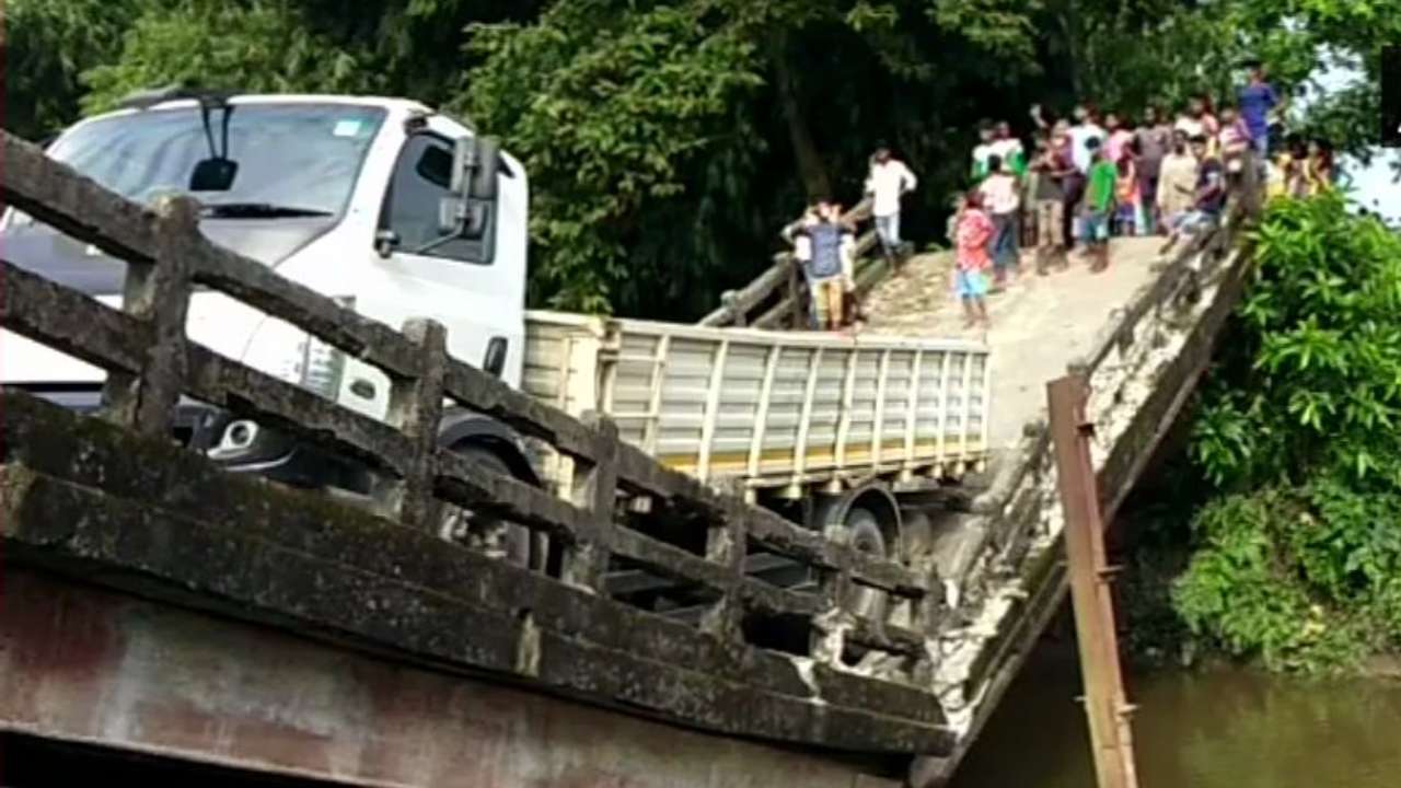 West Bengal: Another bridge collapses, one injured in Siliguri