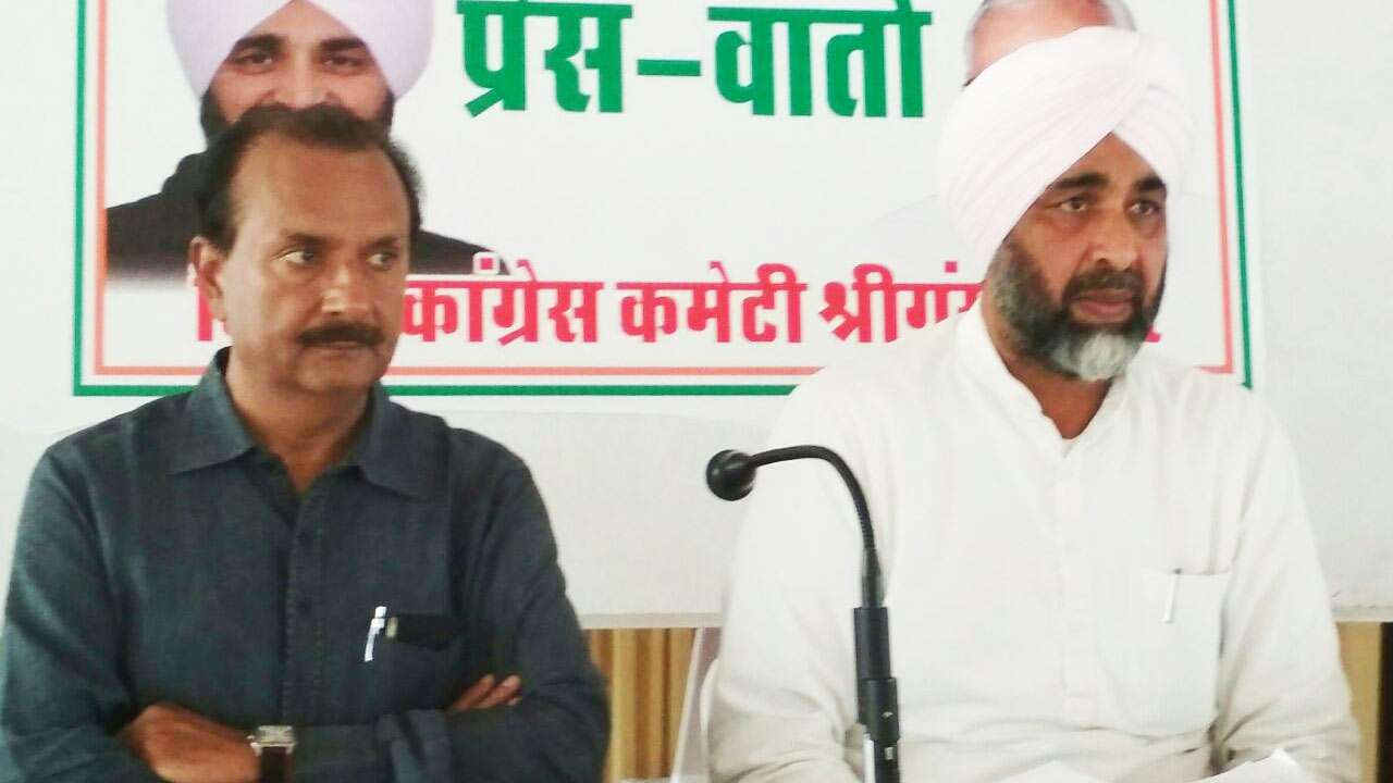 Art of deceiving India is PM Modi’s mantra, is visible in Rafale deal ...