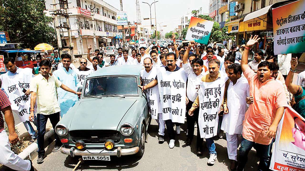 Maharashtra Navnirman Sena joins forces with Opposition for Bharat bandh