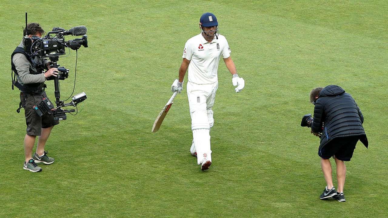 Alastair Cook finishes on a high with memorable 147 in farewell innings