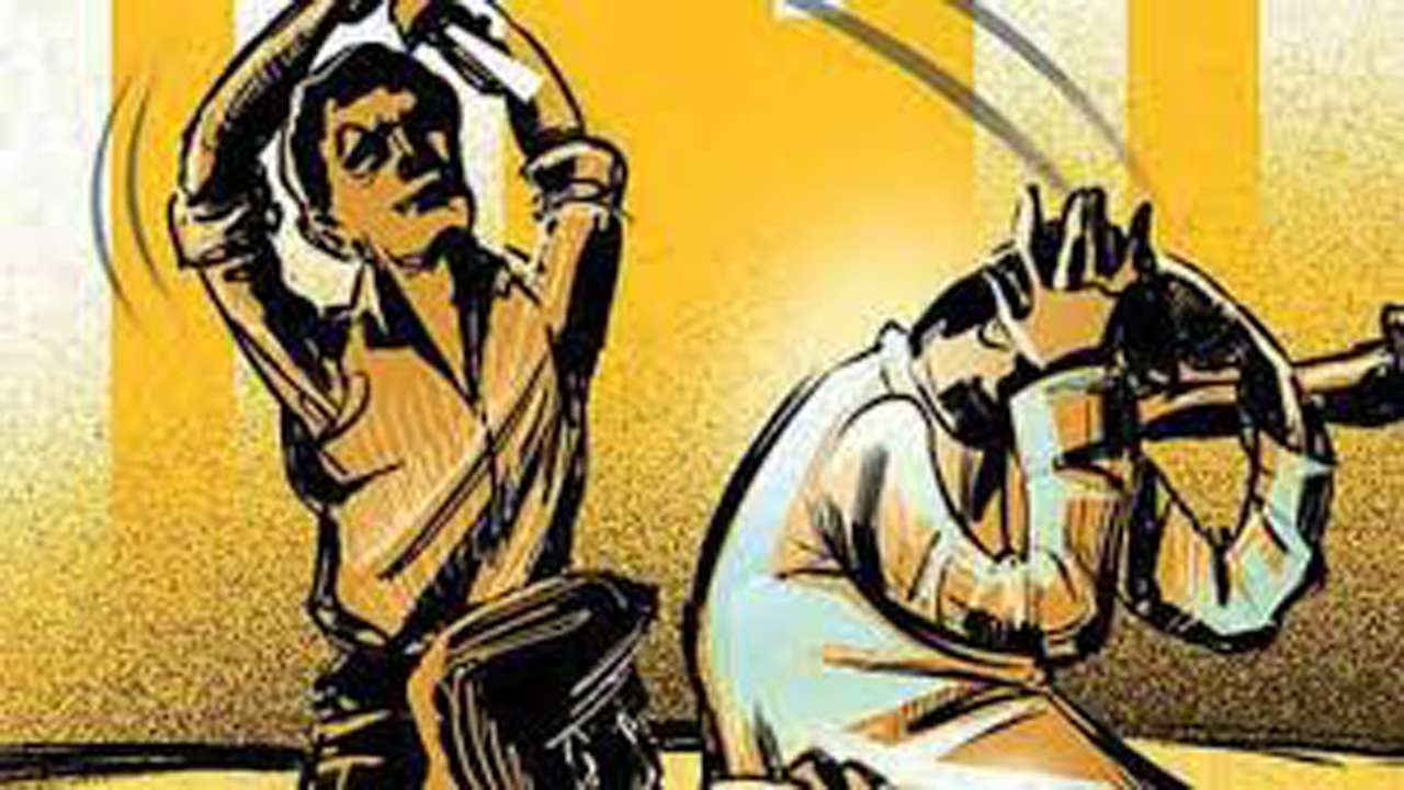 Ghaziabad: Scuffle between commuters and security Dasna toll plaza