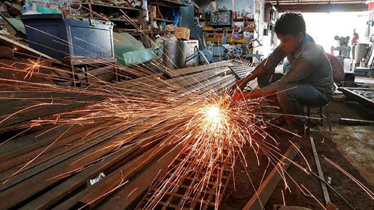 IIP grows at 6.6% in July as manufacturing, capital goods shine