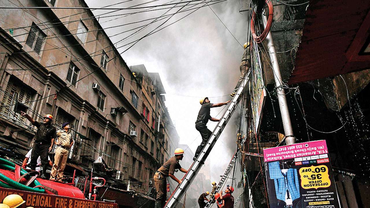 Kolkata market fire: Even After 40 hrs blaze not under control