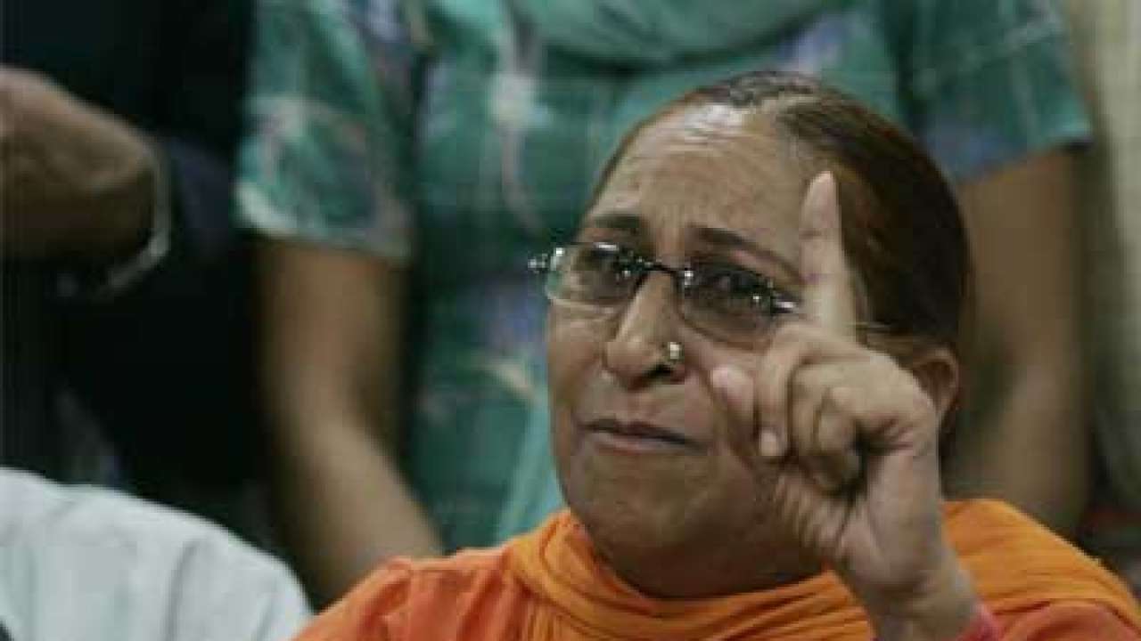 Pak court summons all witnesses in Sarabjit Singh murder case