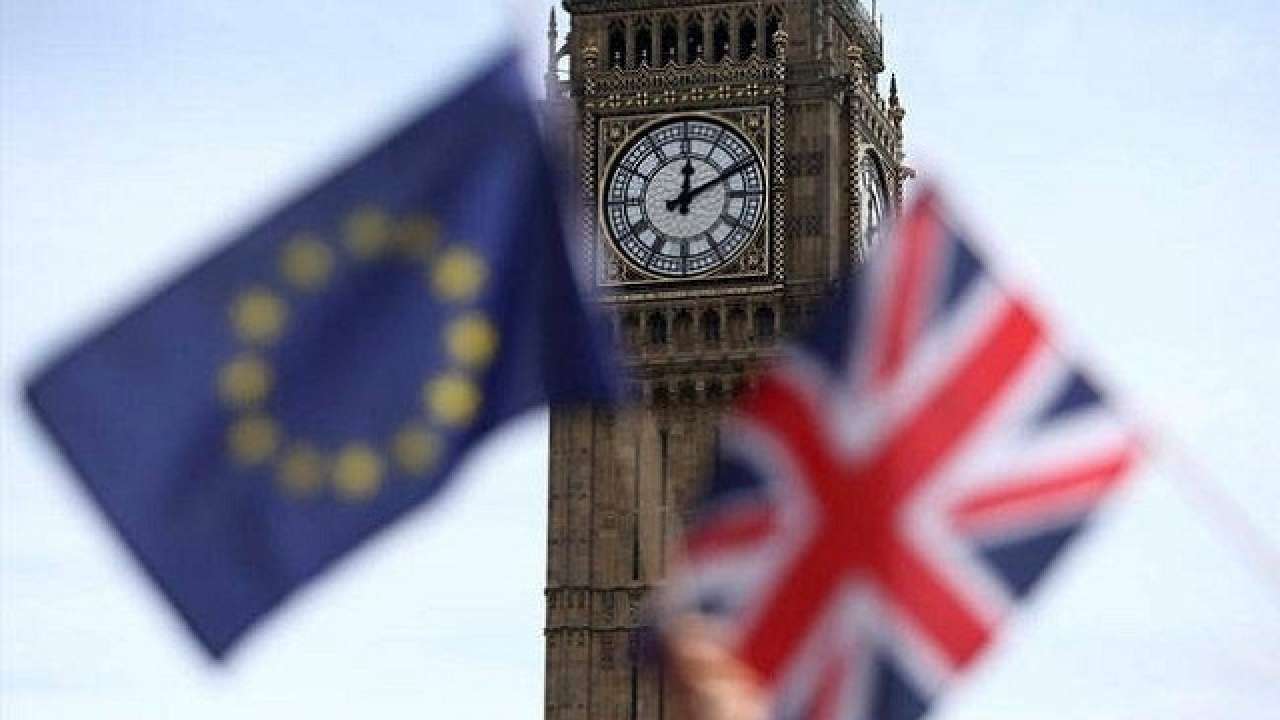 Britain, EU play game of chicken in Brexit countdown