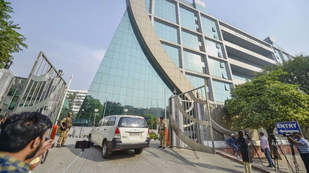 CBI War: How the headquarters became abuzz with activity on Tuesday night
