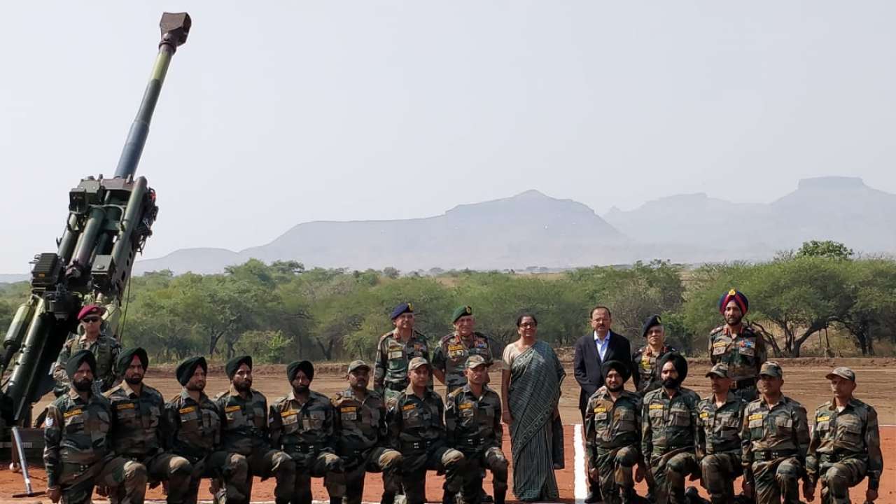 Indian Army displays show of strength as Centre inducts M777 Ultra ...