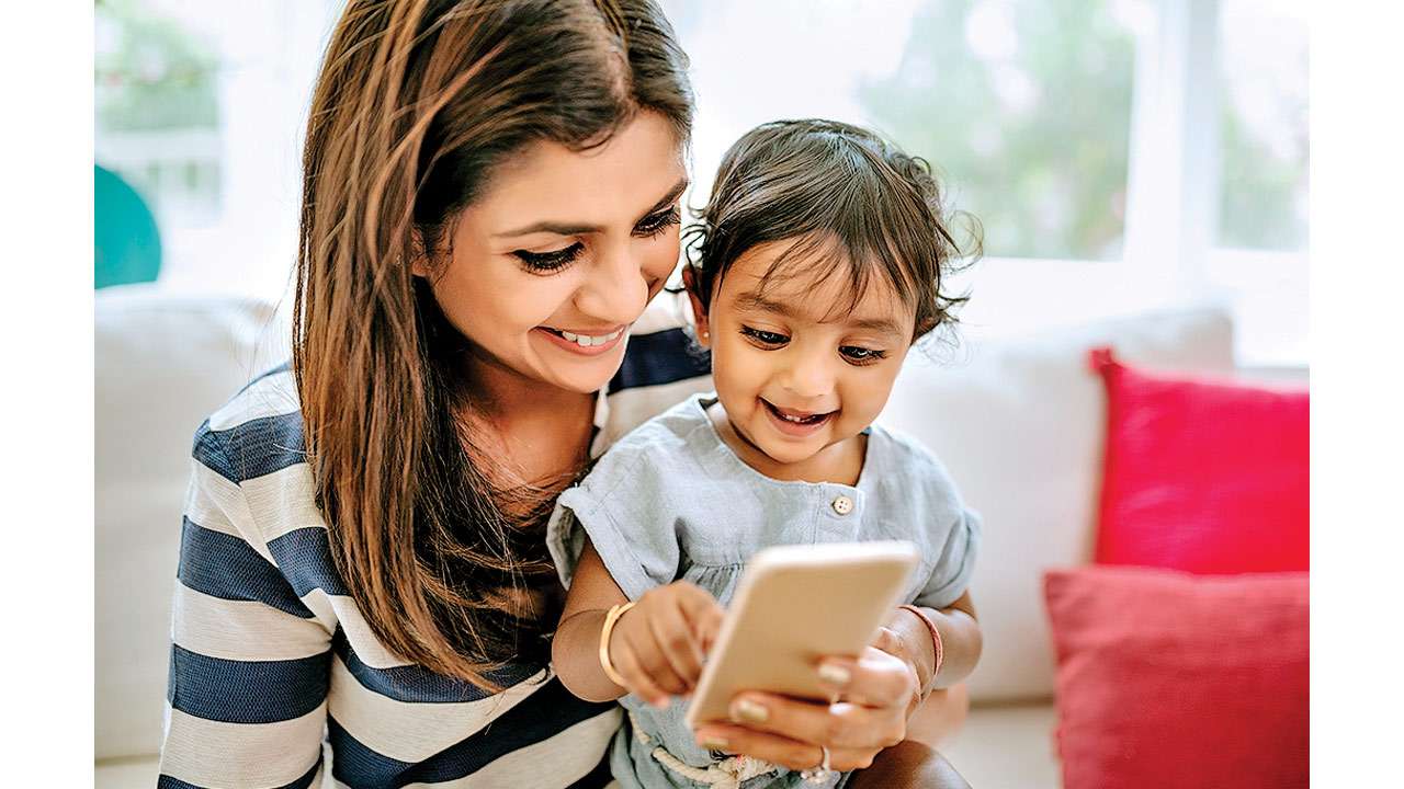 Schools that saw the evils of smartphones early are taking measures ...