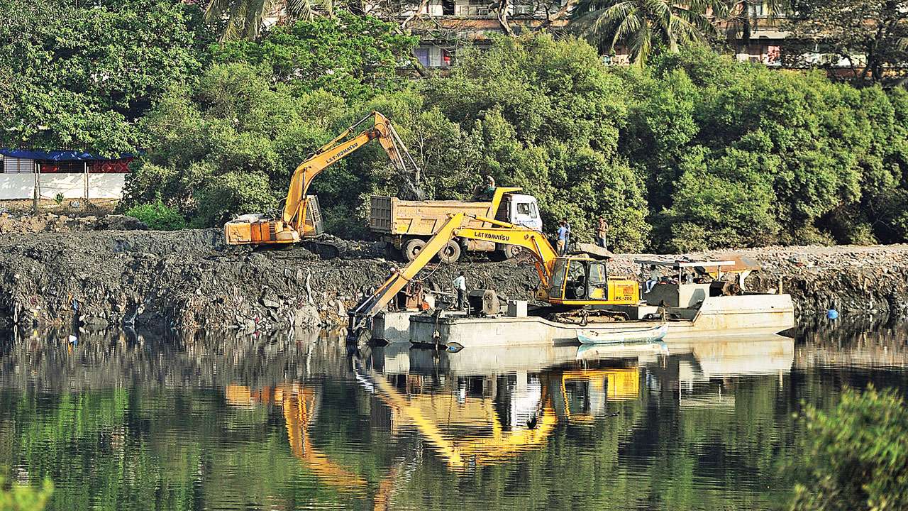 Before monsoons, BMC to start end-to-end desilting of nullahs across Mumbai