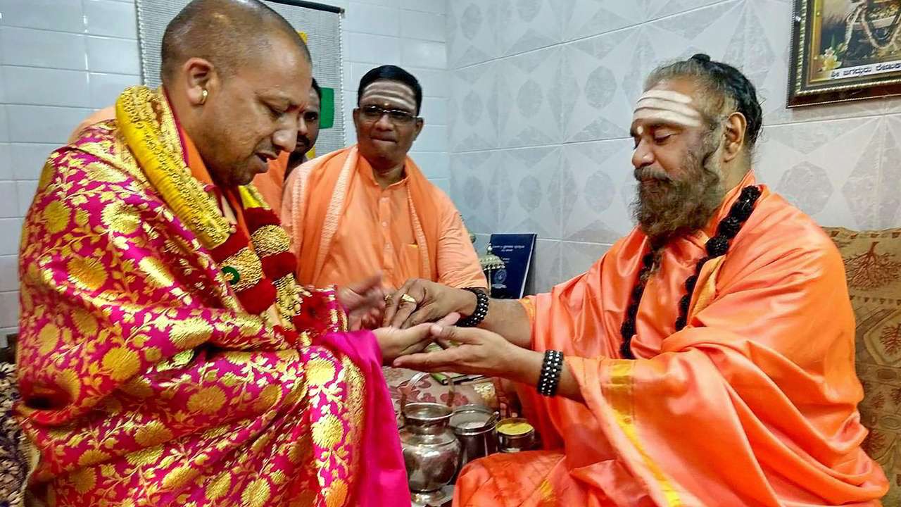 People have started showing gotra: Yogi Adityanath takes a dig at Rahul ... People have started showing gotra: Yogi Adityanath takes a dig at Rahul ...
