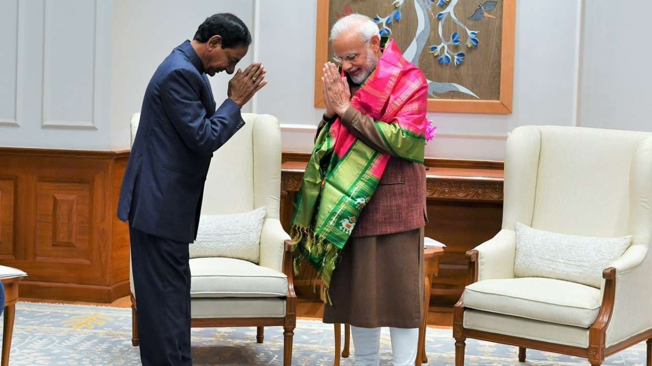 Telangana CM KCR meets PM Modi, discusses pending projects