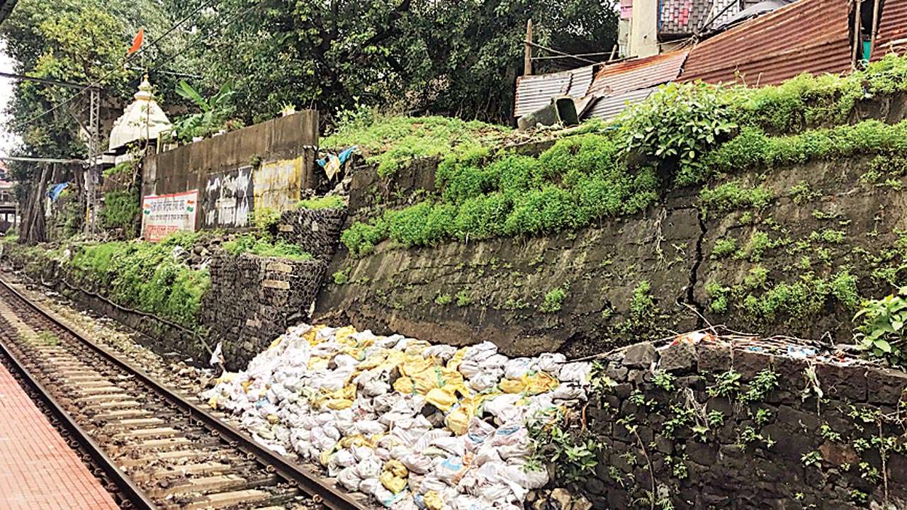 Sandhurst Road wall collapse played up as landslide to get repair funds