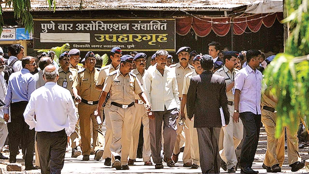 Upset with SC verdict, kins of victims cry 'no mercy for Santosh Mane'