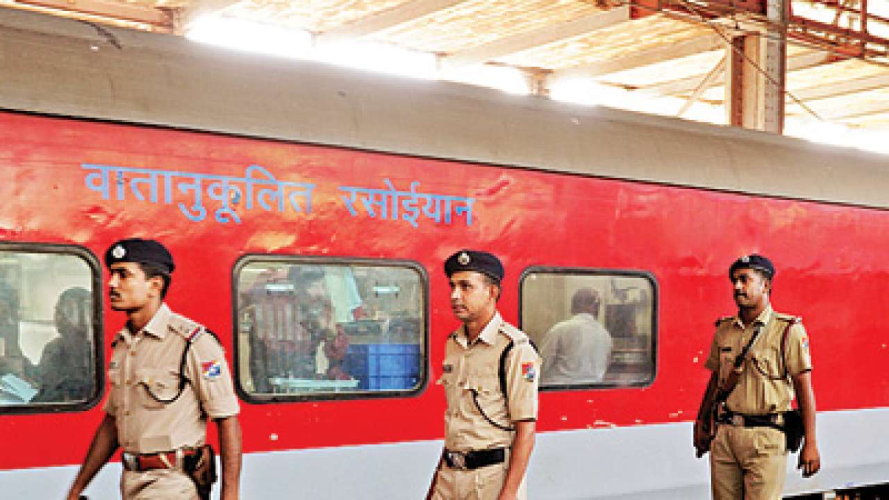 New Delhi-Mumbai Rajdhani to begin operation on 19th Jan: All you need ...