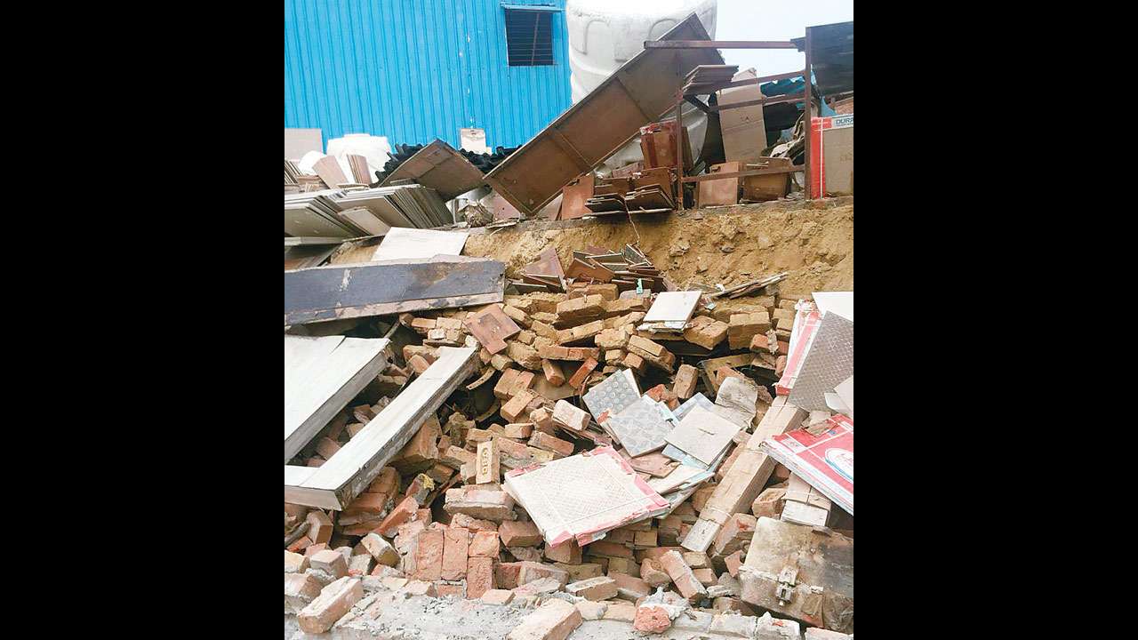 Delhi: Two workers die as wall collapses in Dwarka
