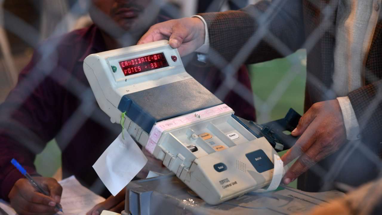 Company that made EVMs confirms 'expert' Syed Shuja was not an employee
