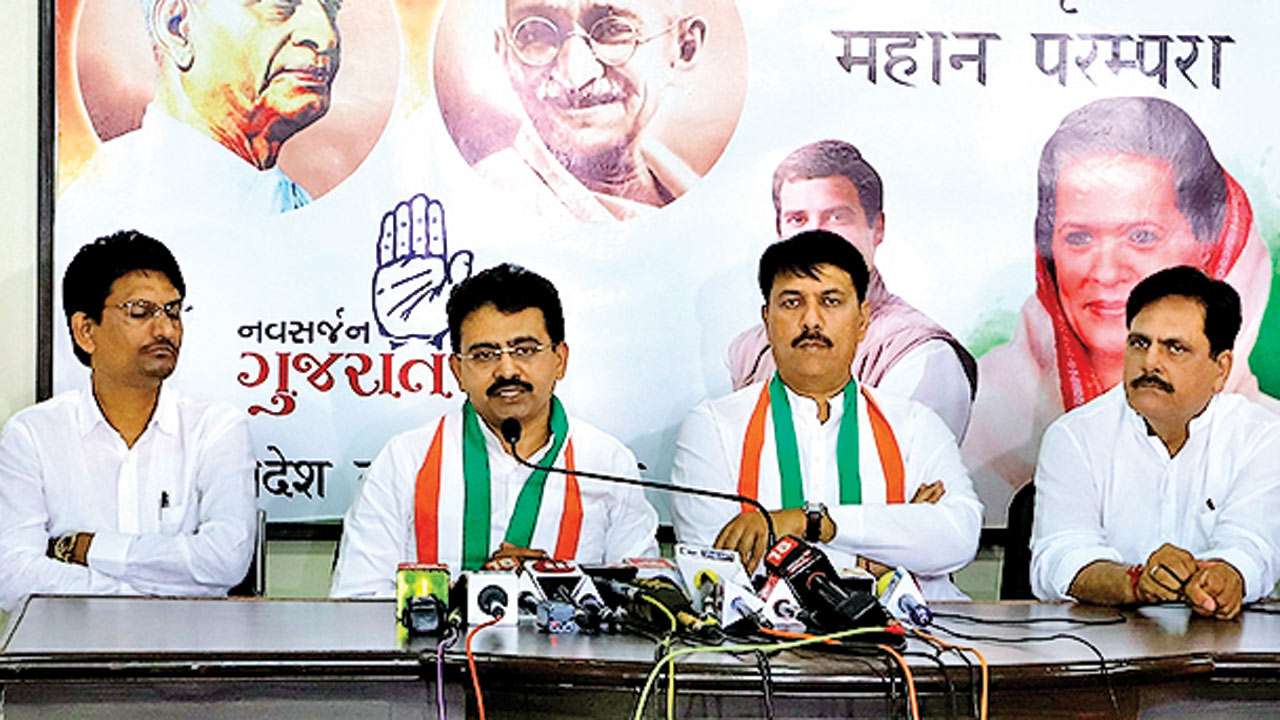 CWC in Gujarat meet to come out with chargesheet against Modi govt