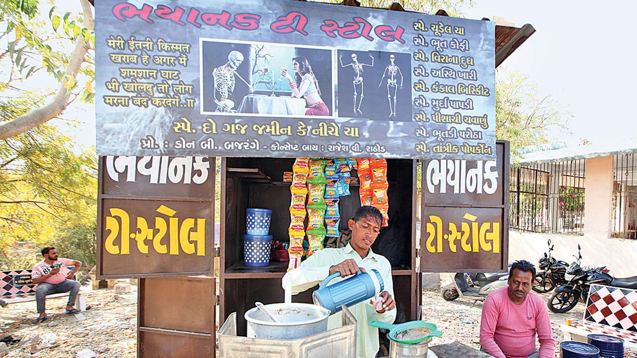 Gujarat: 'Bhayanak' tea stall near crematorium seeks to bury ghosts of fear