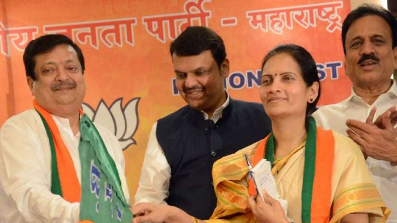 Mumbai: Pravin Chheda leaves Congress to join BJP increasing saffron ... Mumbai: Pravin Chheda leaves Congress to join BJP increasing saffron ...