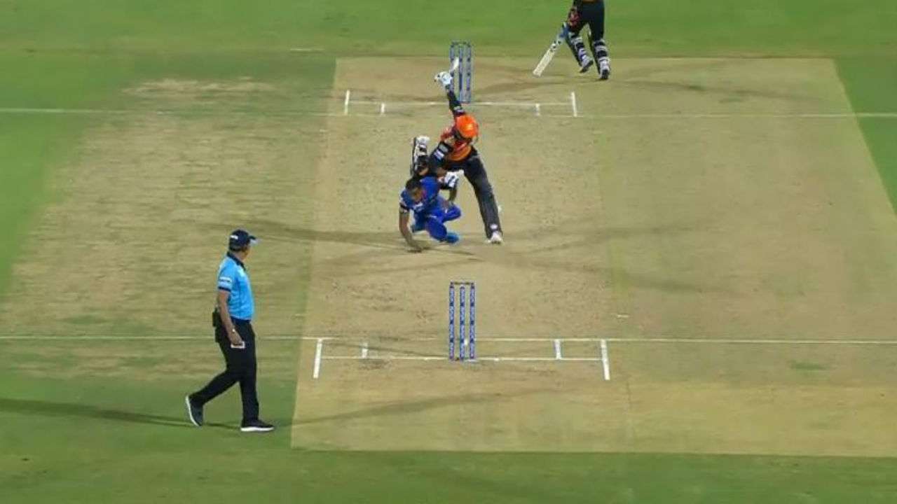 Watch: Deepak Hooda run out- Shreyas Iyer says 'play on' but Rishabh ...