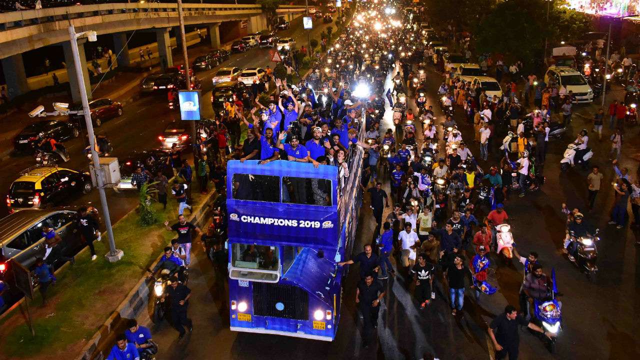 IPL 2019: Champions Mumbai Indians organise open bus parade, celebrate ...