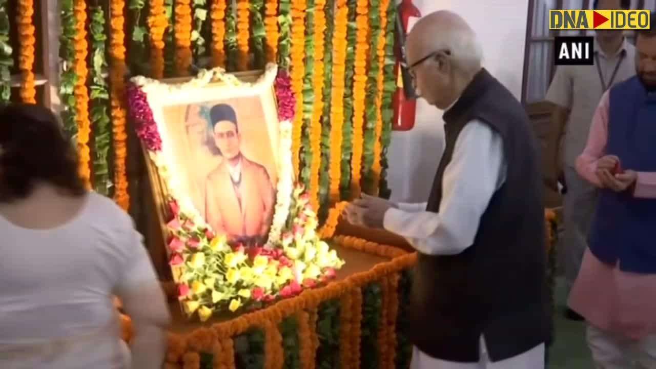 LK Advani, Sumitra Mahajan pay tribute to Veer Savarkar on his birth anniversary