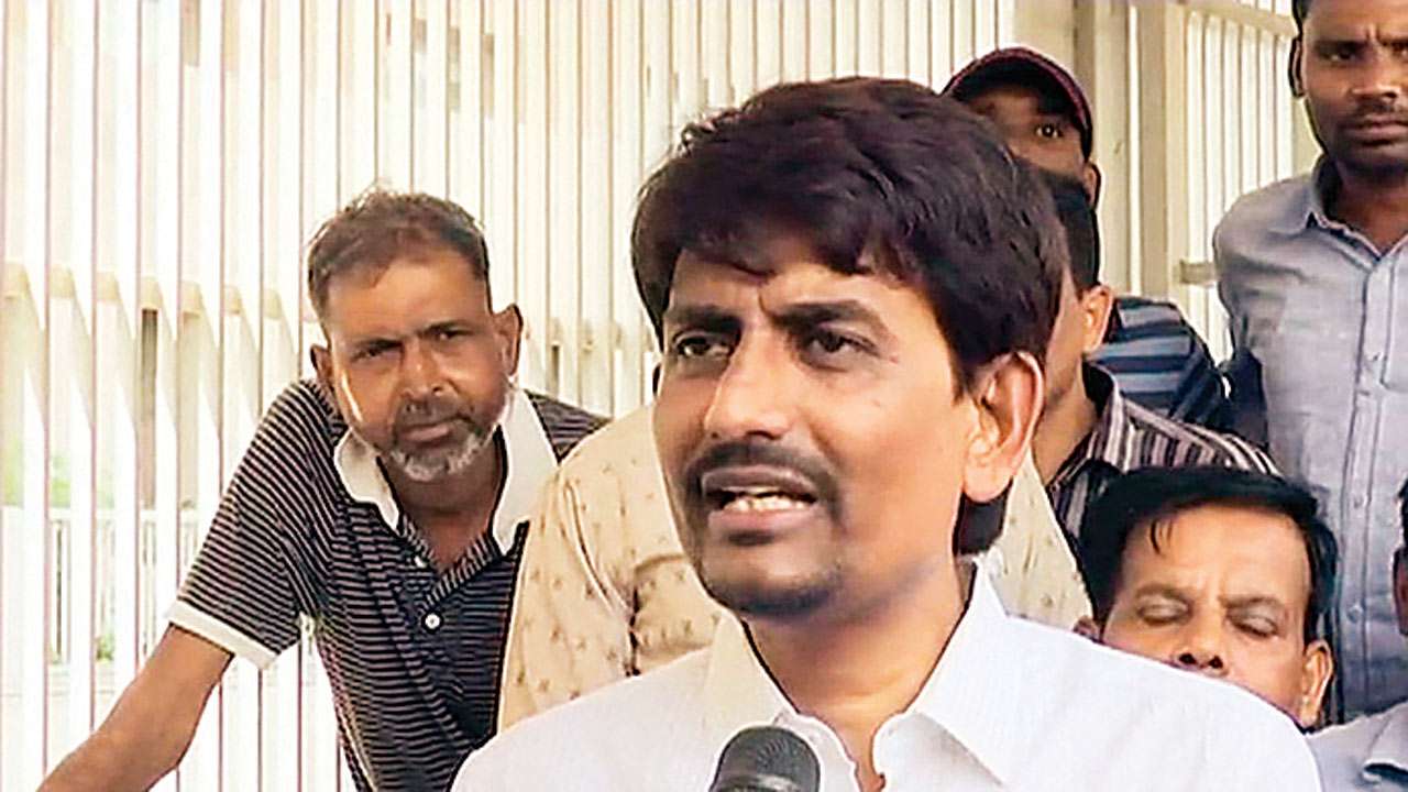 Congress challenges speaker's delay on Alpesh Thakor's disqualification ...
