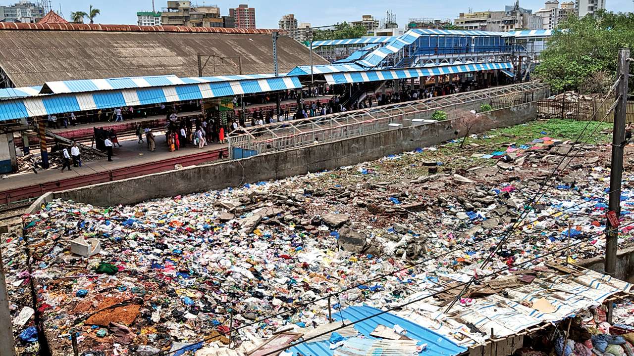 DNA IMPACT: BMC asks railways to clean Bandra land