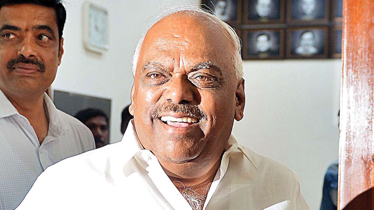 Karnataka crisis: Speaker says two more MLAs gave letters, says he hasn ...