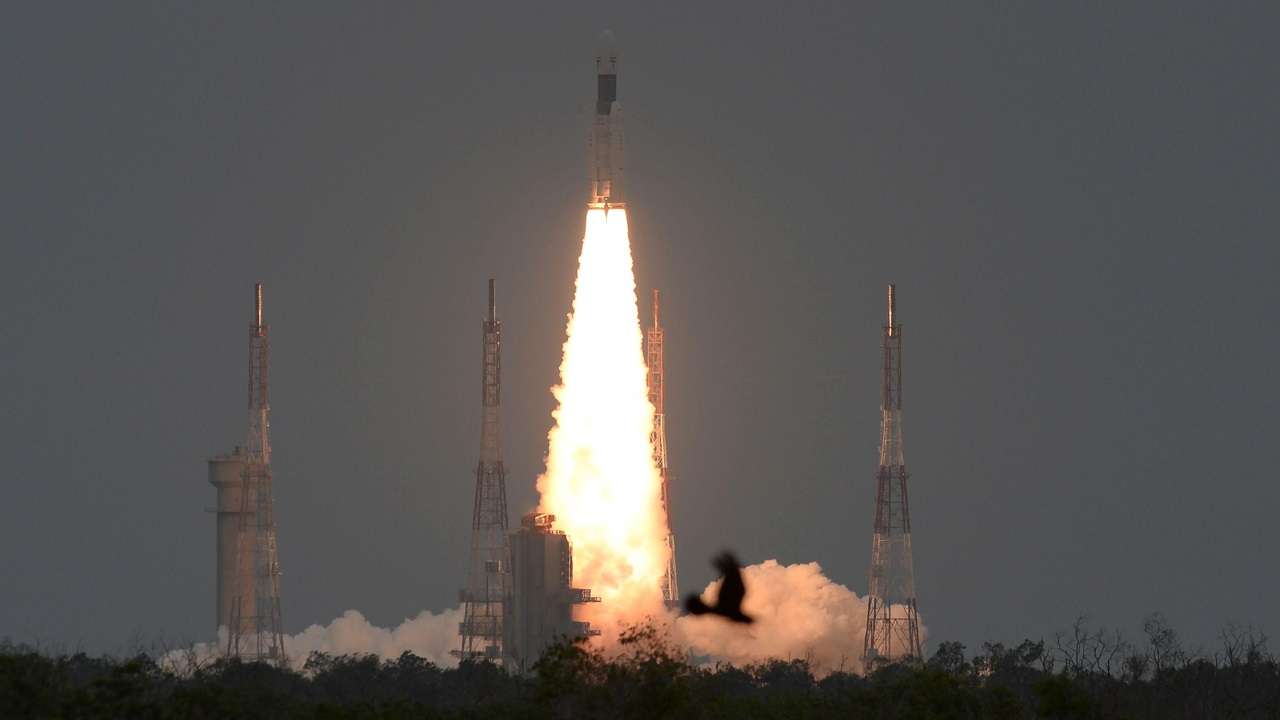 Chandrayaan-2 Launch LIVE: ISRO's 'Baahubali' rocket sets India's 2nd ...
