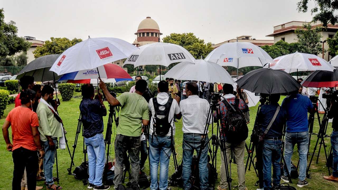 Ayodhya case: Muslims barred from entering site since 1934, Nirmohi ...