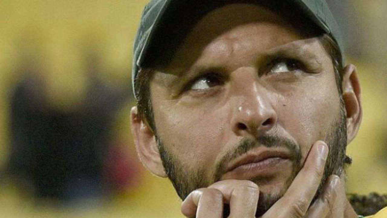 Don't worry, will sort it out son: Gautam Gambhir tells Afridi on ...