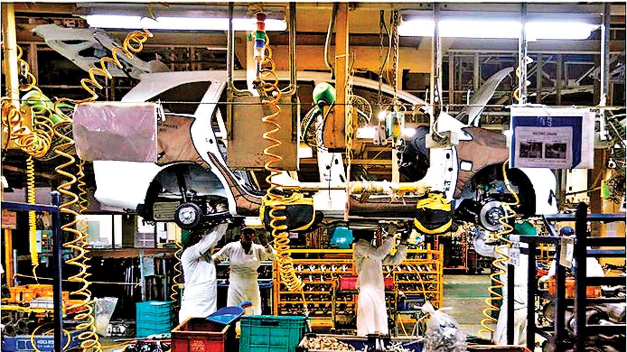 Amid slowdown, automakers launch new cars