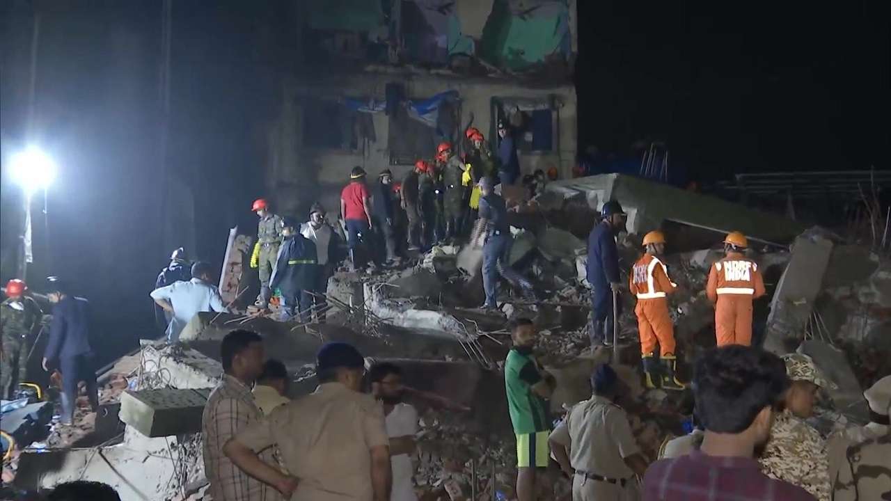Maharashtra: Two dead, several feared trapped after building collapses ... Maharashtra: Two dead, several feared trapped after building collapses ...