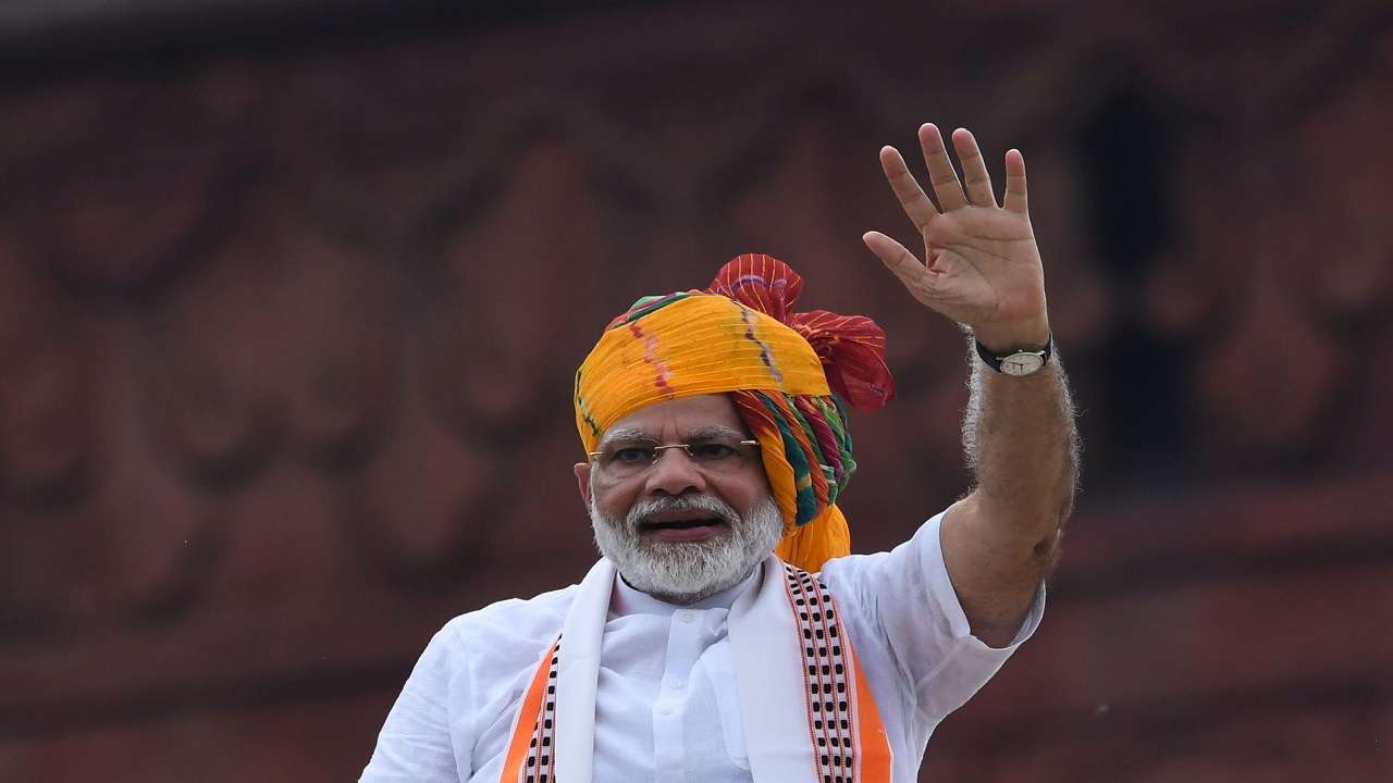 '130 cr Indians extremely proud of': Modi lauds para-badminton players ...