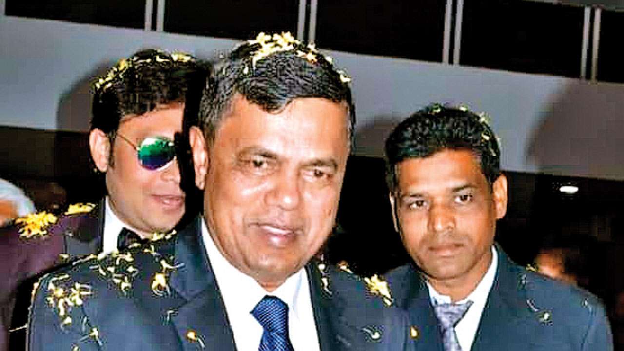 'Fugitive' IAS officer SM Raju gets award in Delhi