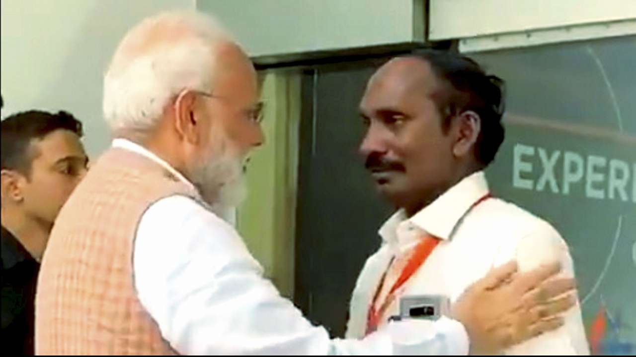 'Proud of the country, proud of the scientists': Twitter gets emotional ...