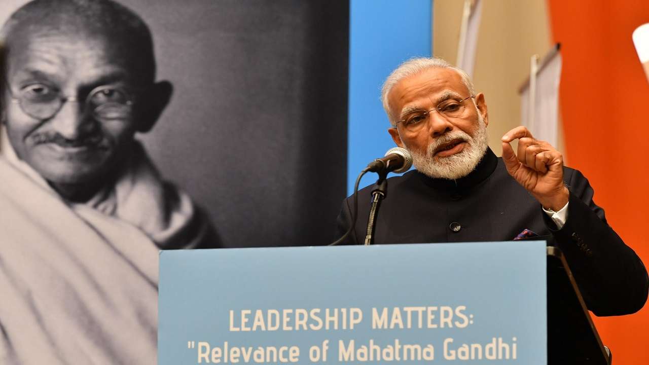 PM Modi pays tribute to Mahatma Gandhi at United Nations, says 'he ...