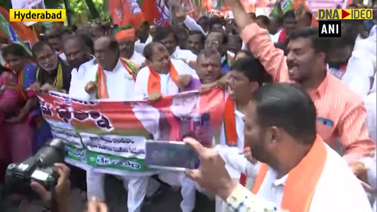BJP holds protest in support of TSRTC bus strike
