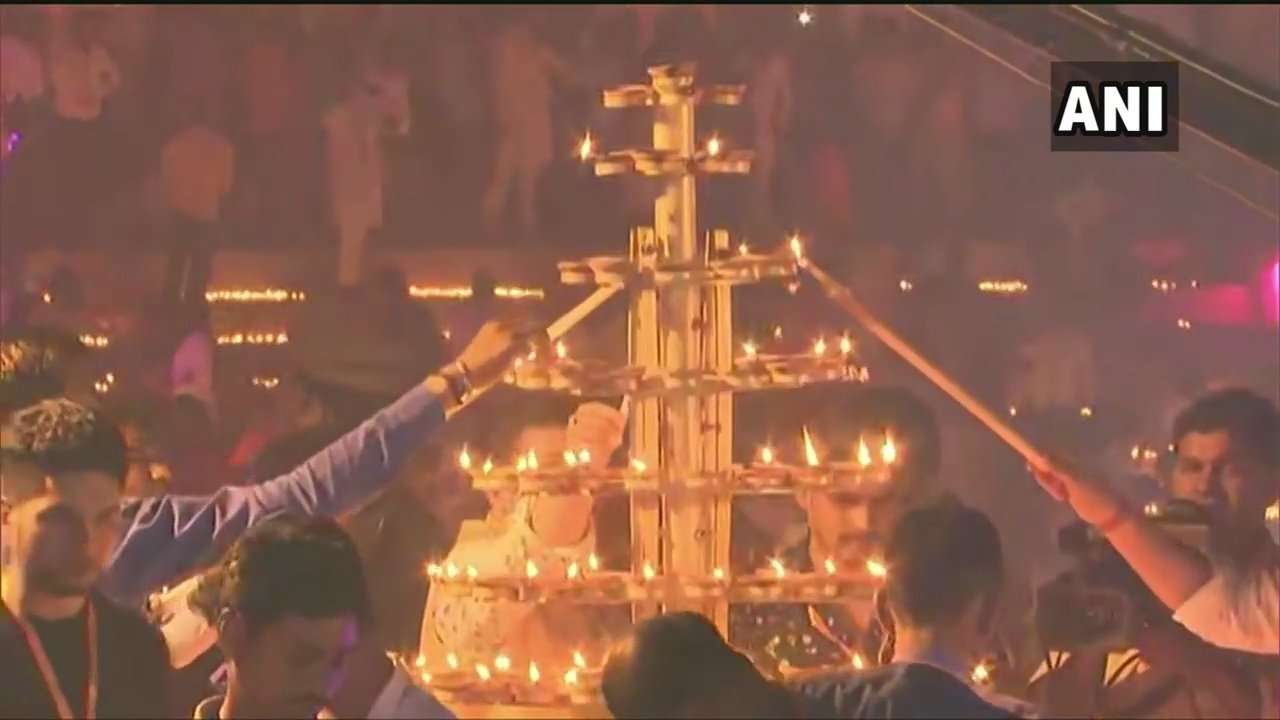 Deepotsav celebrations underway in Ayodhya, UP CM Yogi Adityanath kicks ...